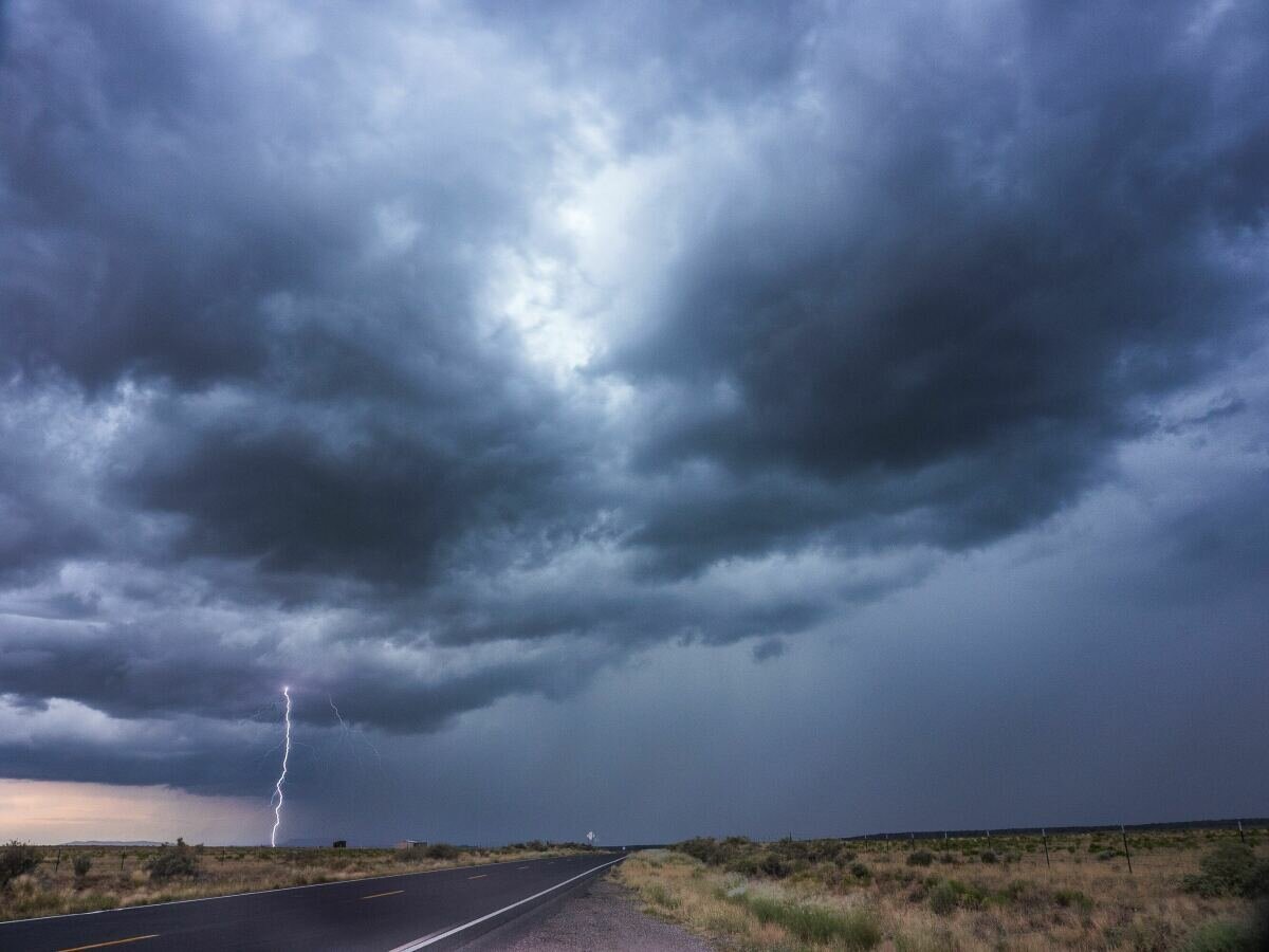 Staying Safe in a Lightning Storm - Brokers Trust